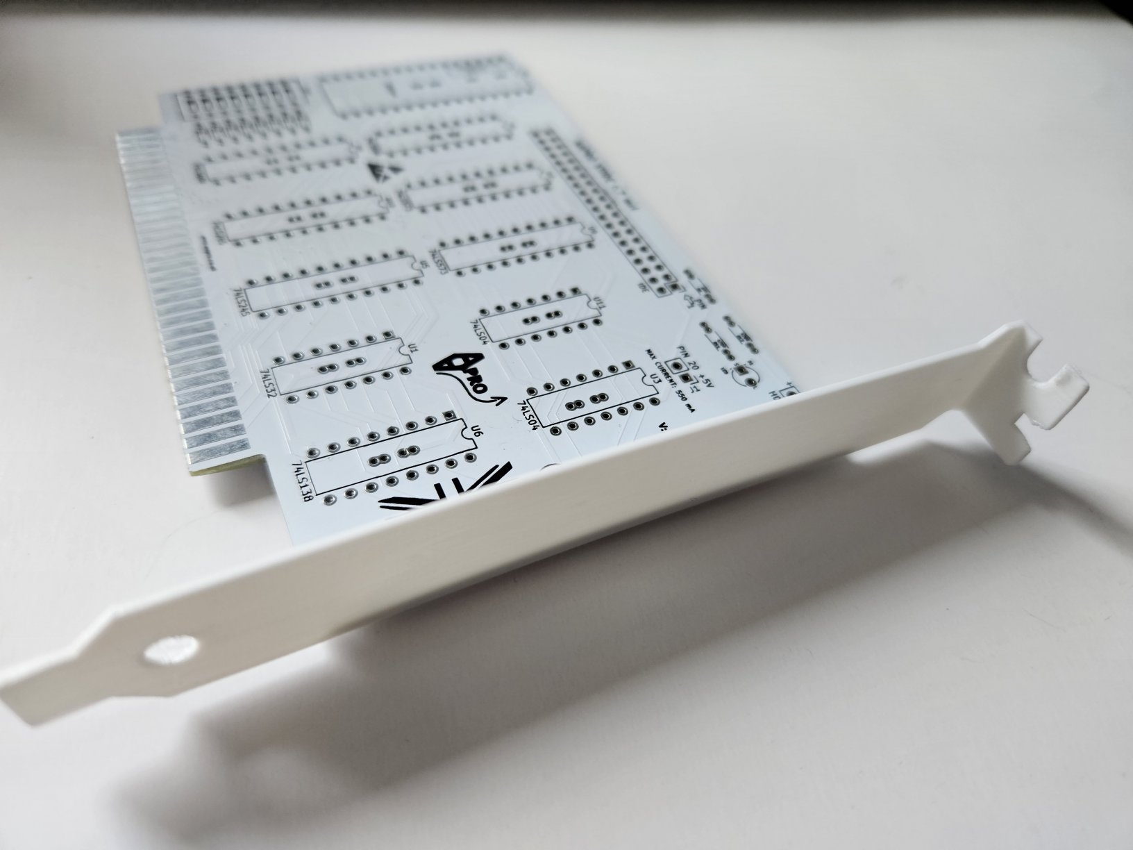 AAPRO Your IT Land computer parts. WHITE PLASTIC HIGH PROFILE BLANK ...