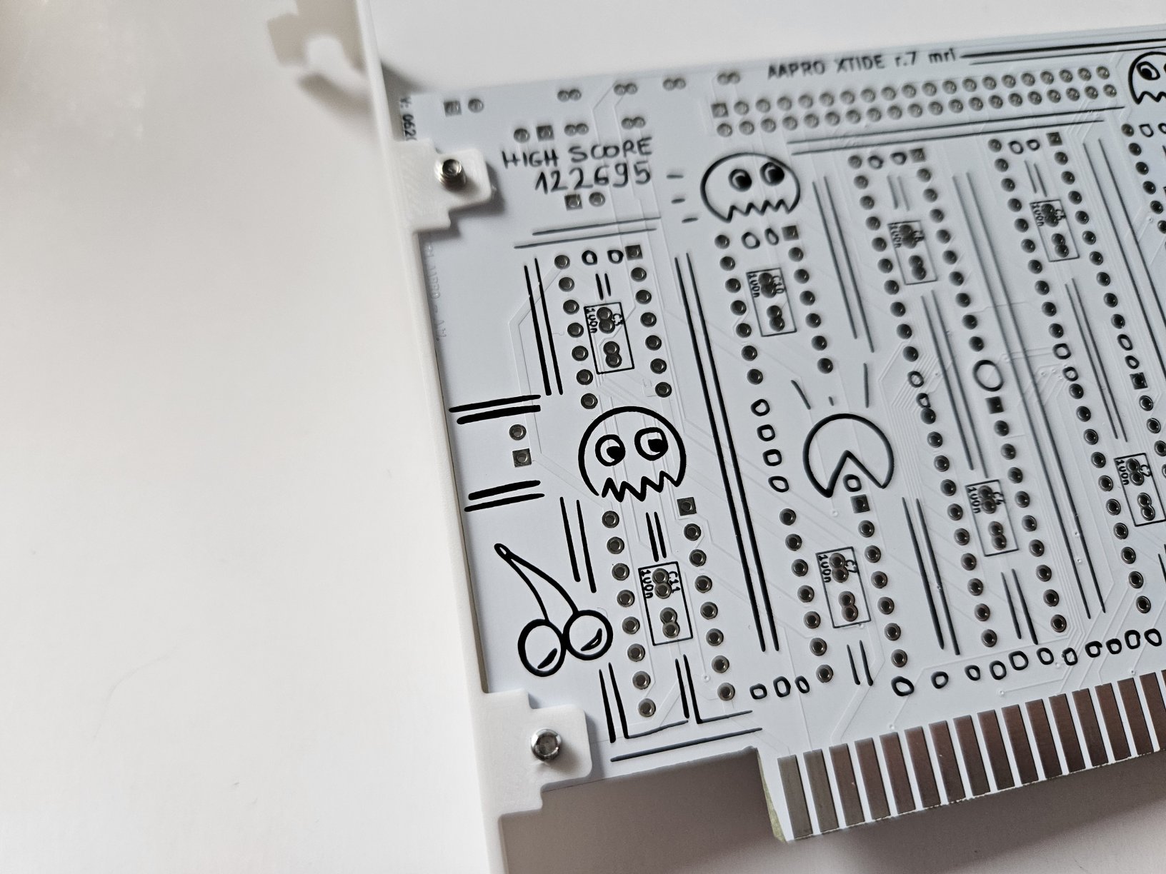 AAPRO Your IT Land computer parts. WHITE PLASTIC HIGH PROFILE BLANK ...