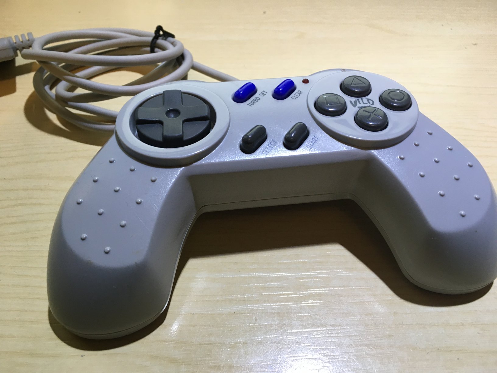 AAPRO Your IT Land computer parts. WILD THINGS CONTROLLER PAD GAMEPAD ...