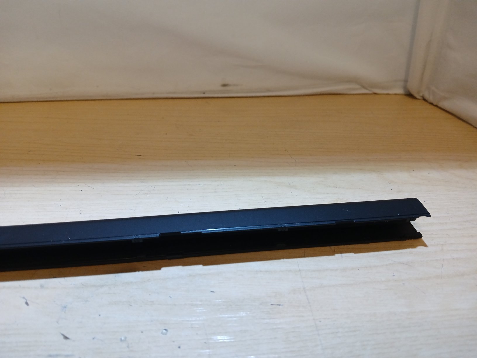 AAPRO Your IT Land computer parts. ASUS N550JV LAPTOP HINGE COVER
